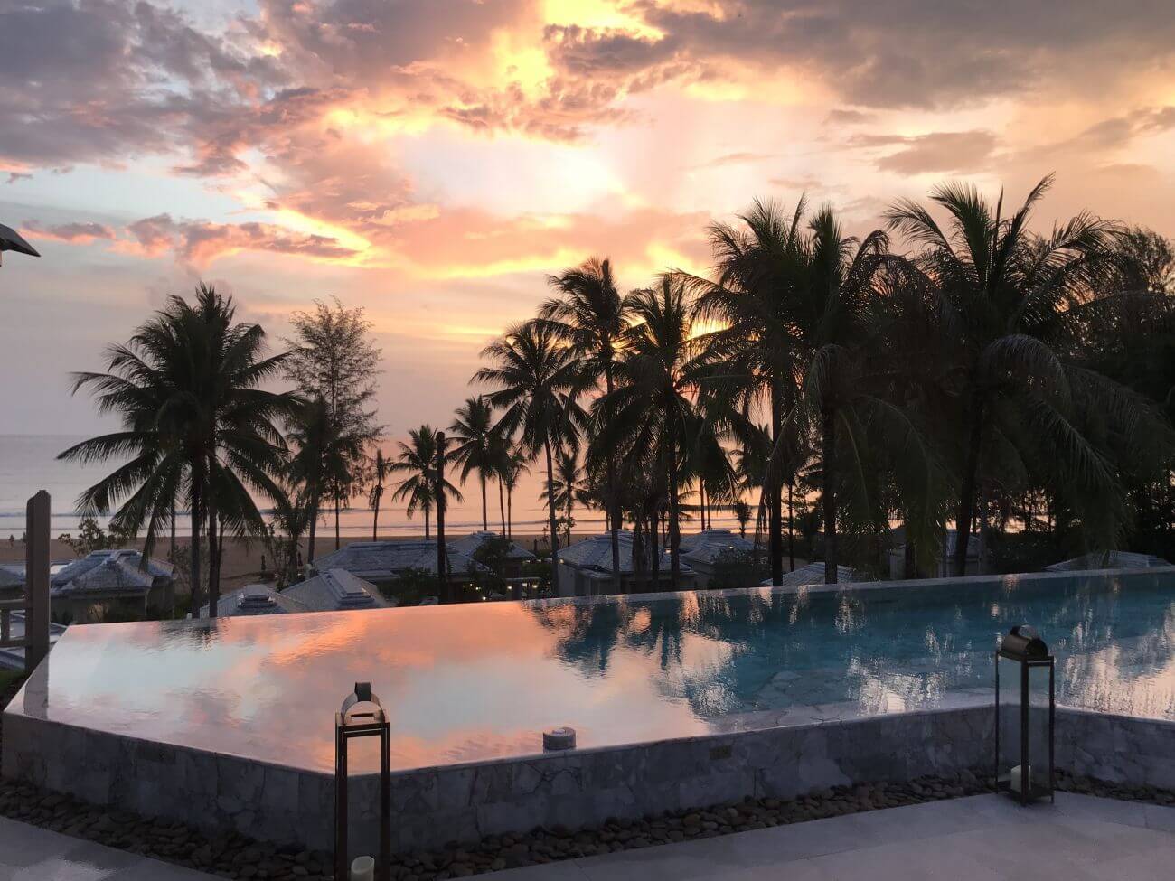 Devasom Khao Lak Beach Resort & Villas - jetzt bei JOURNEY D.LUXE